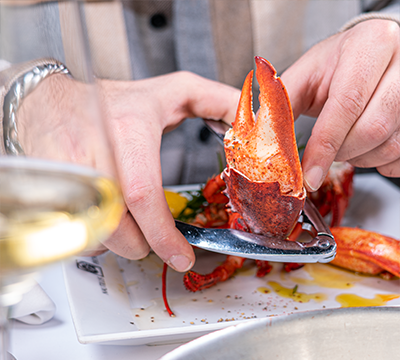 Gegrillter Hummer mit Trüffelcreme – Nautilus Fischrestaurant